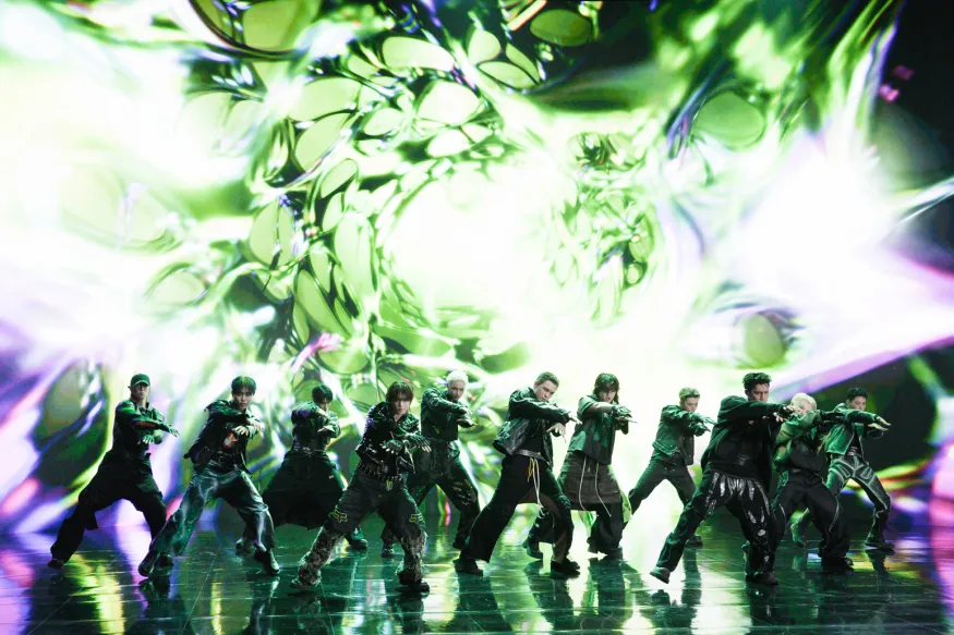 세븐틴이 직접 말해주는 ‘THUNDER’ MV 비하인드 빌보드 단독 공개 | Billboard Korea